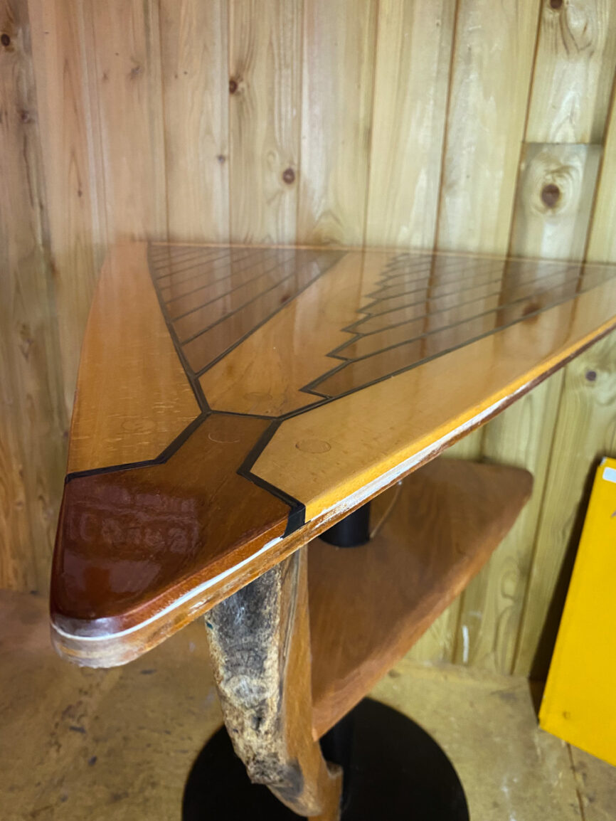 Table déco bateau en bois massif et vernis - Atelier 416